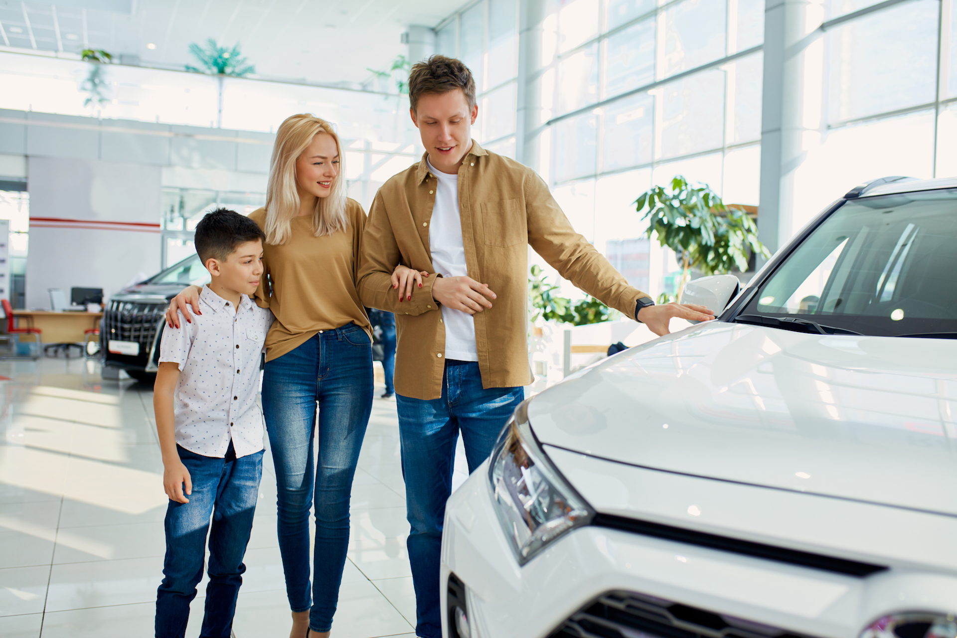 10 Factors To Consider Before Buying A Car | ChatterSource