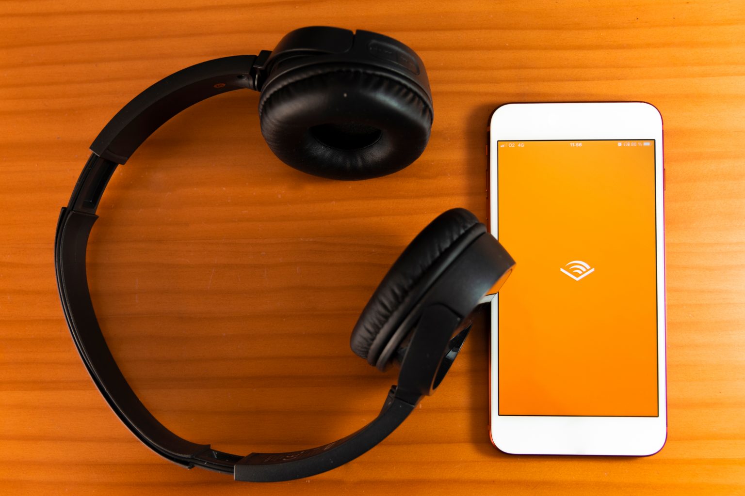 Scribd vs Audible: The Audiobook Subscription Service Showdown